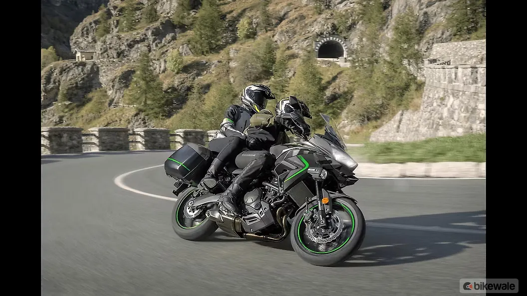 Kawasaki Versys 650 Right Side View Image – BikeWale