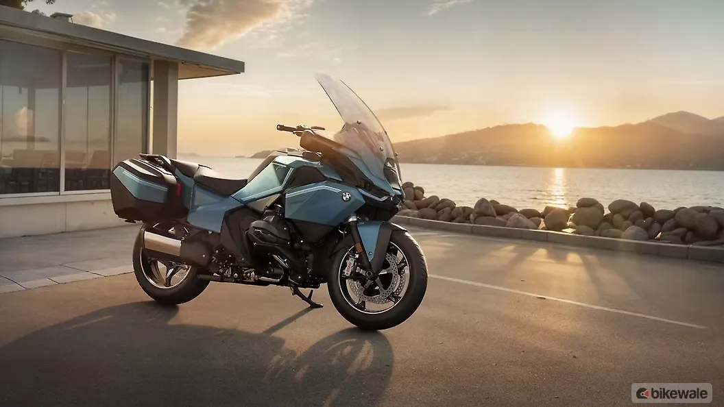 BMW R 1300 GS Right Front Three Quarter Image – BikeWale