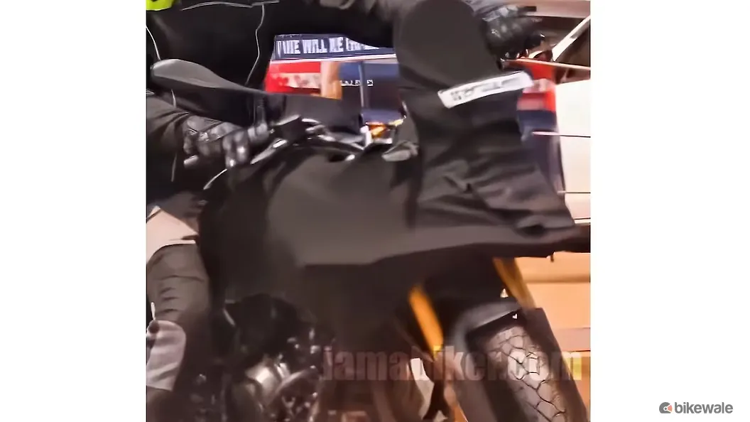 BMW F 450 GS Right Side View Image – BikeWale