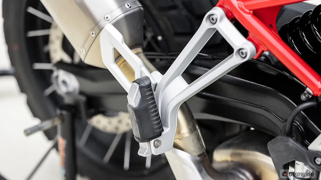 BMW F 900 GS Right Side View Image – BikeWale