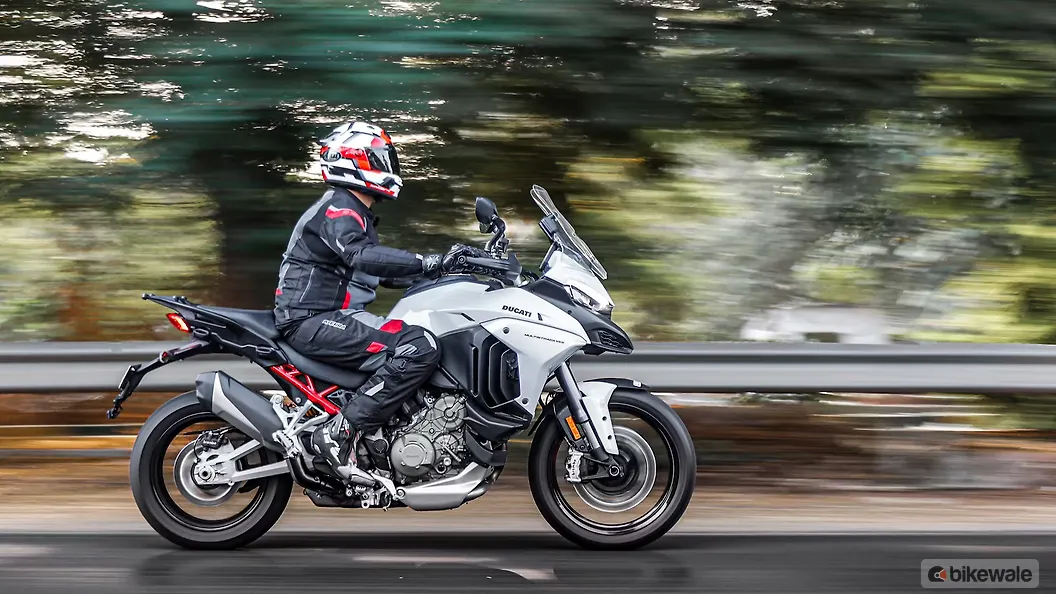 Ducati Multistrada V4 [2024] Right Side View Image – BikeWale
