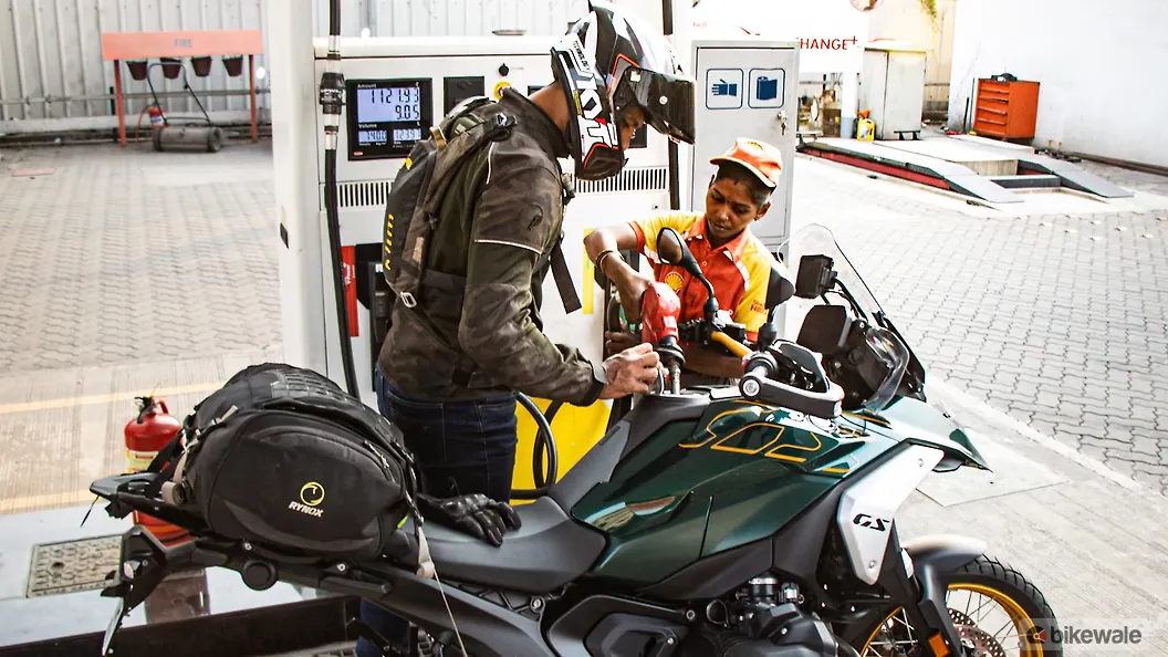 BMW R 1300 GS Right Side View Image – BikeWale