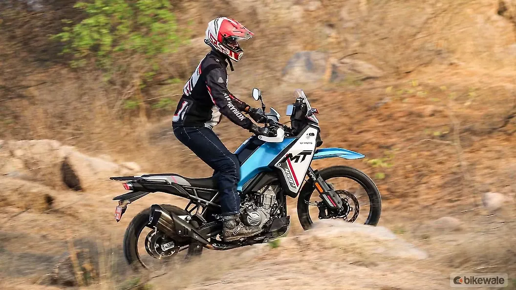 CFMoto 450 MT Right Side View Image – BikeWale