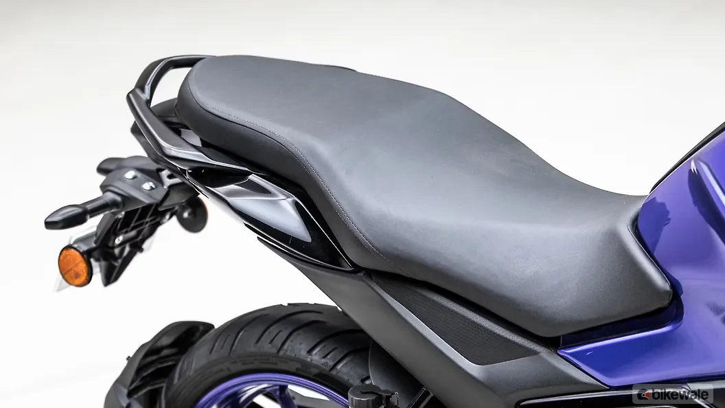 Yamaha FZ S Hybrid Right Side View Image – BikeWale