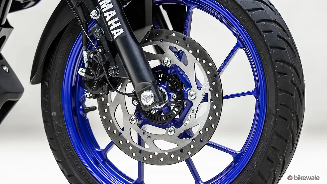 Yamaha FZ S Hybrid Right Side View Image – BikeWale