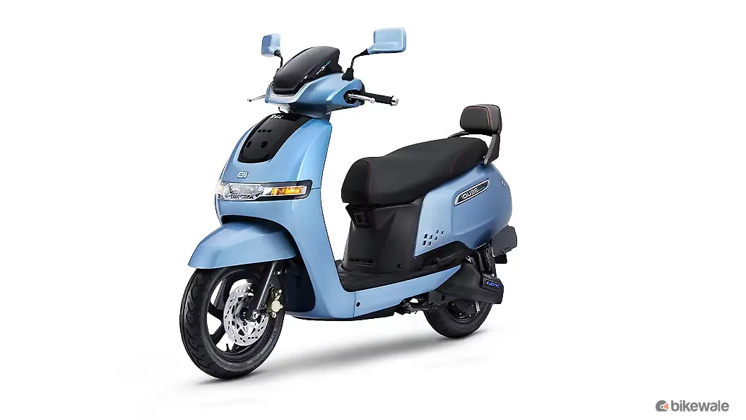 TVS iQube Left Rear Three Quarter Image – BikeWale