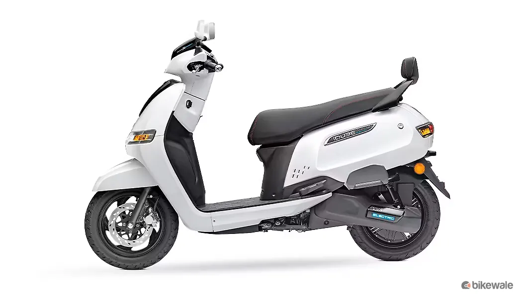 TVS iQube Left Side View Image – BikeWale