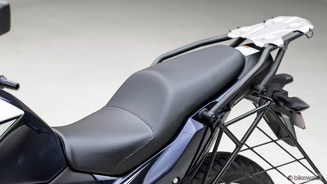 Kawasaki Versys-X 300 [2025] Seat Image – BikeWale