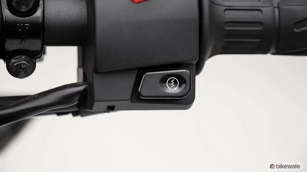 Kawasaki Versys-X 300 [2025] Self Start Switch Image – BikeWale