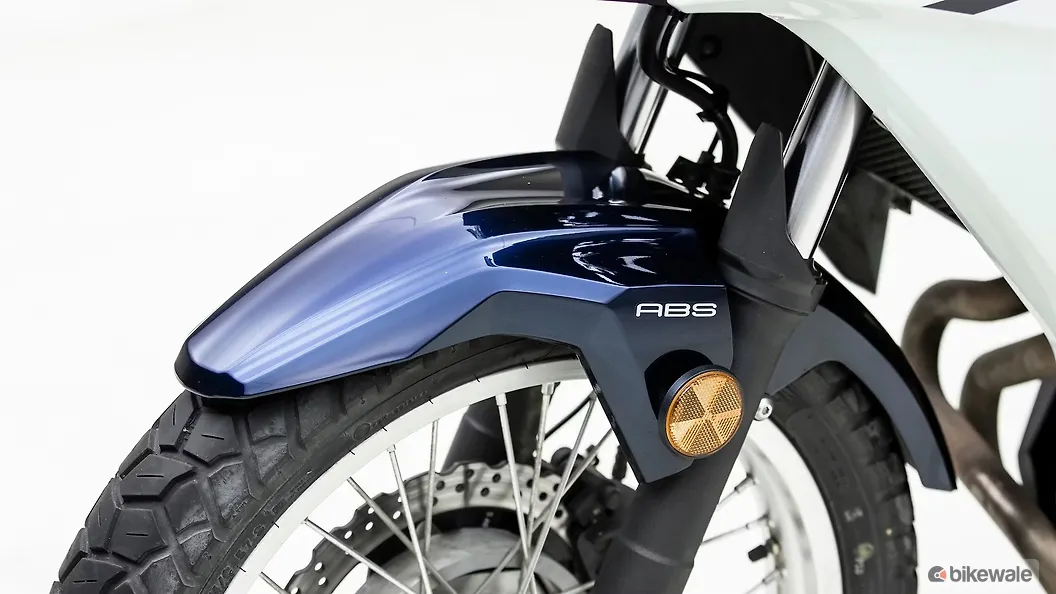 Kawasaki Versys-X 300 Front Disc Brake Image – BikeWale