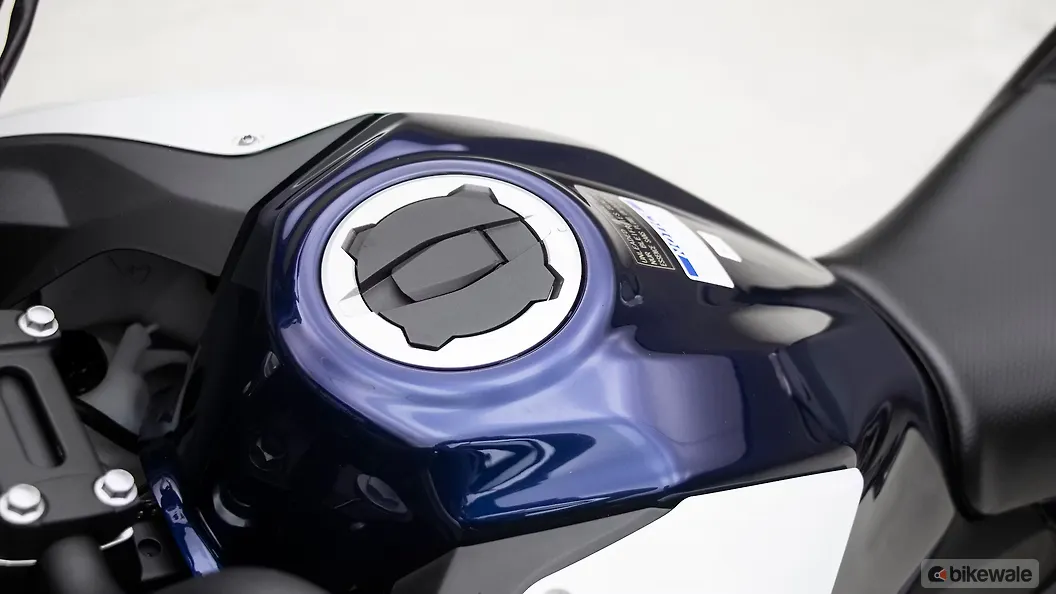 Kawasaki Versys-X 300 [2025] Branding/Fuel Tank Decal Image – BikeWale