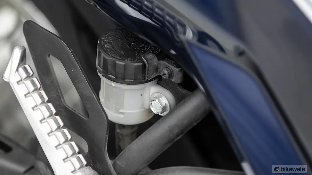 Kawasaki Versys-X 300 Rear Brake Fluid Reservoir Image – BikeWale