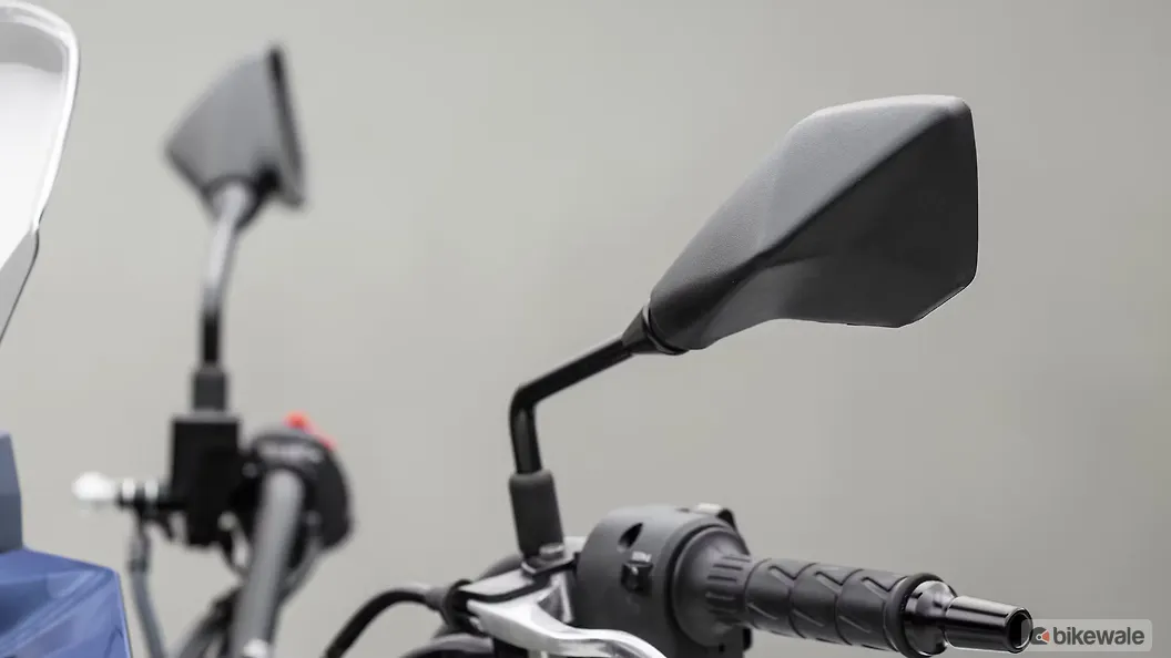 Kawasaki Versys-X 300 Rear View Mirror Image – BikeWale