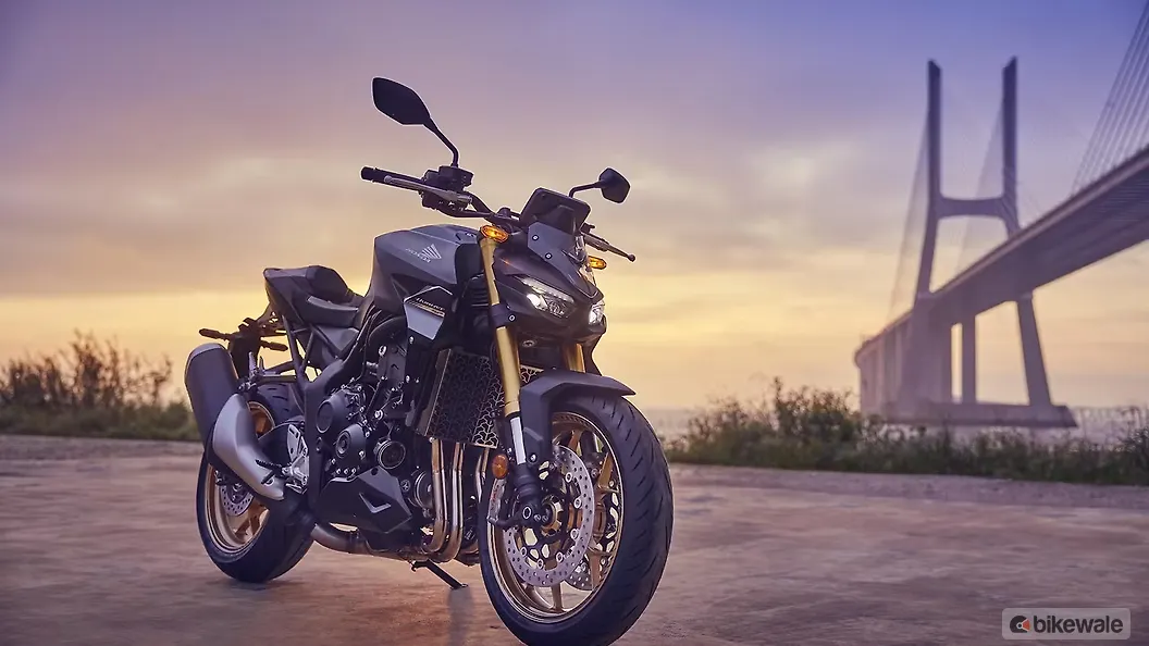 Honda CB1000R Right Rear Three Quarter Image – BikeWale