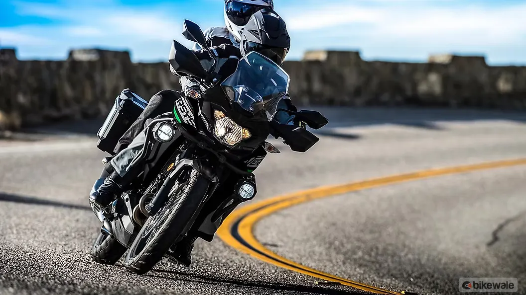 Kawasaki Versys-X 300 [2025] Right Rear Three Quarter Image – BikeWale