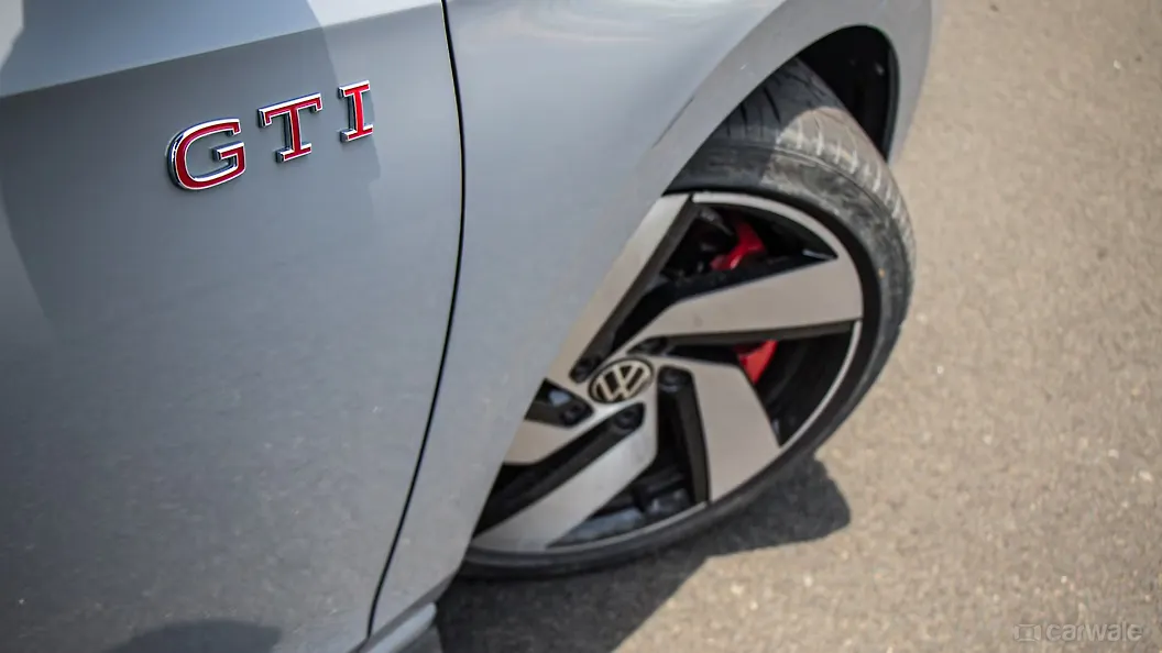 Golf GTI Side Badge Image, Golf GTI Photos in India - CarWale