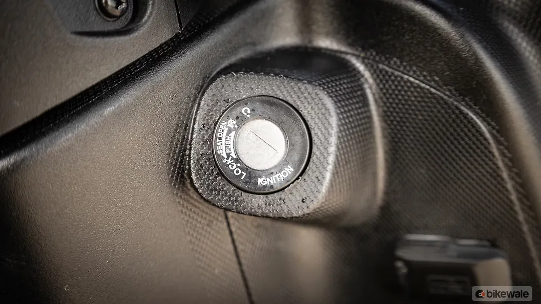 VIDA VX2 Self Start Switch Image – BikeWale