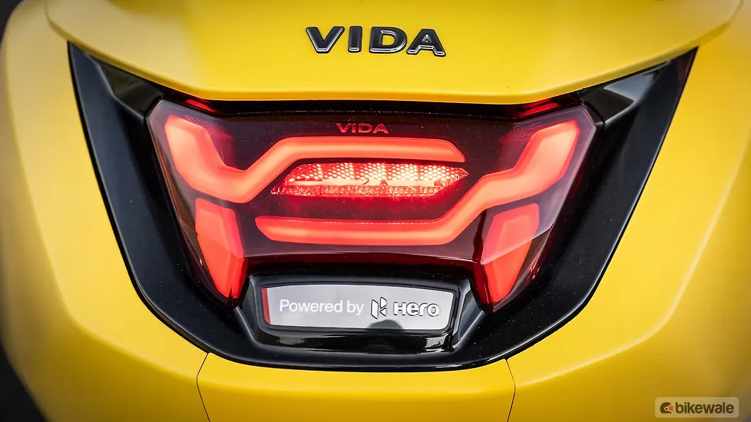 VIDA VX2 Rear View Mirror Image – BikeWale