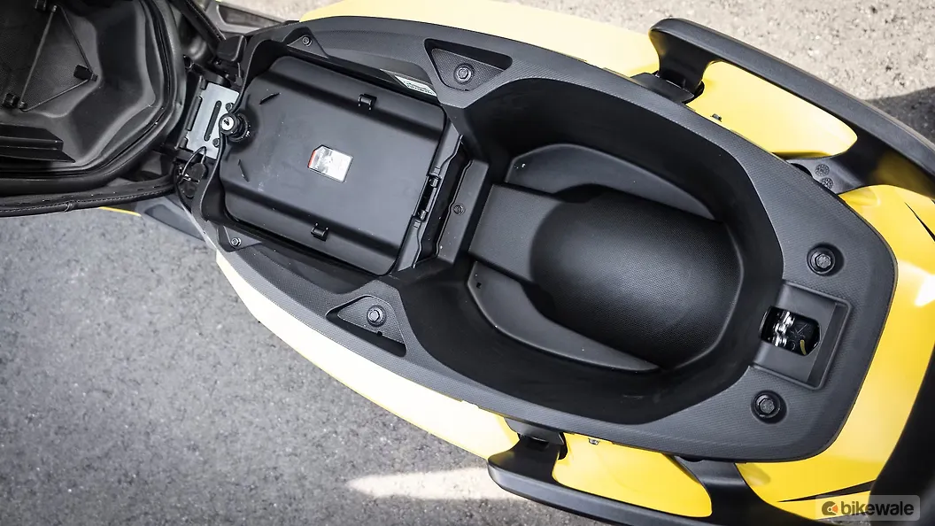 VIDA VX2 Side Stand Image – BikeWale