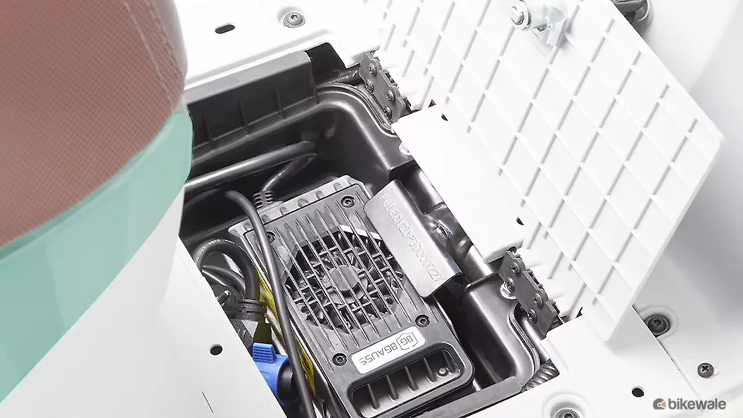 BGauss C12 Battery Compartment Image – BikeWale