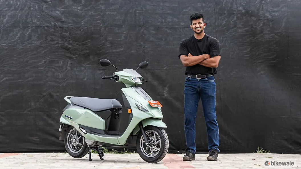 Suzuki E Access Right Front Three Quarter Image – BikeWale