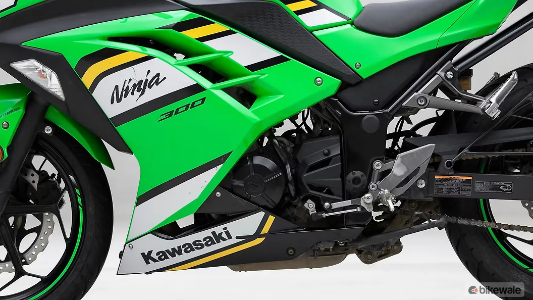 Kawasaki Ninja 300 [2025] Engine Crash Guard Image – BikeWale