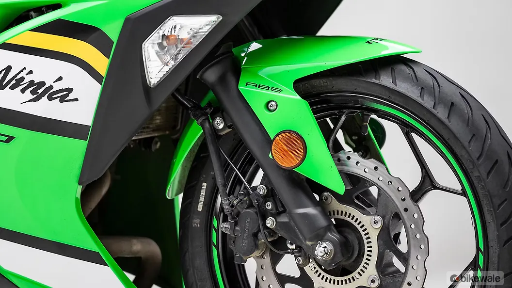 Kawasaki Ninja 300 Front Suspension Image – BikeWale