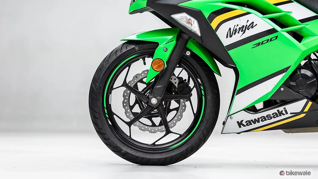 Kawasaki Ninja 300 Front Suspension Image – BikeWale