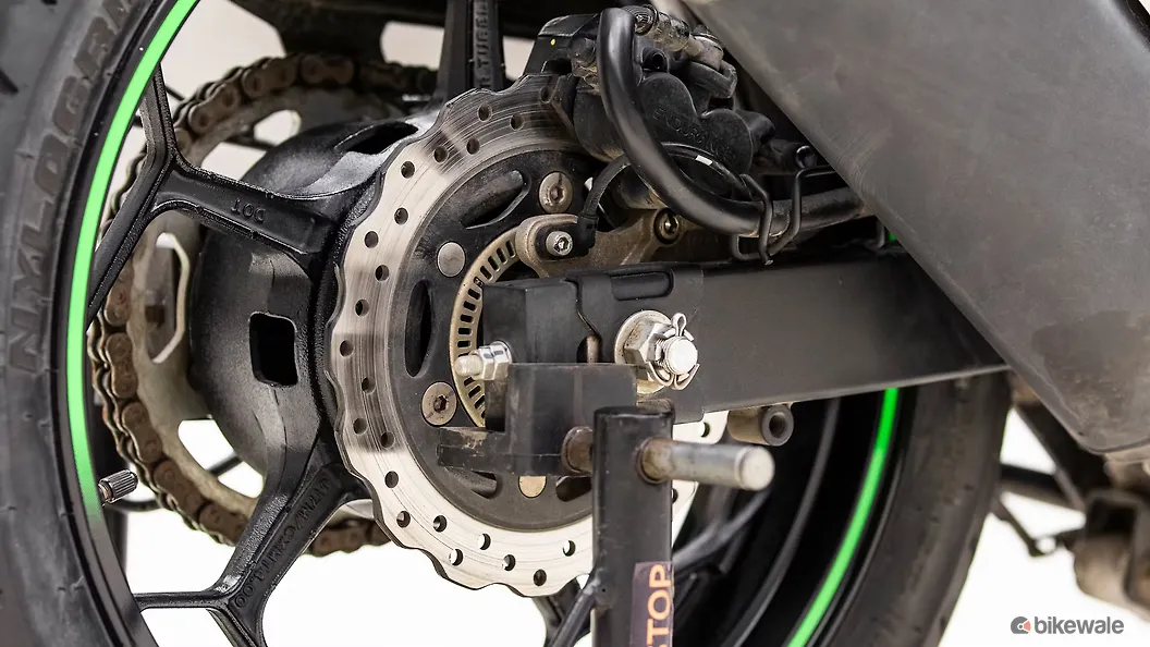 Kawasaki Ninja 300 Rear Suspension Image – BikeWale