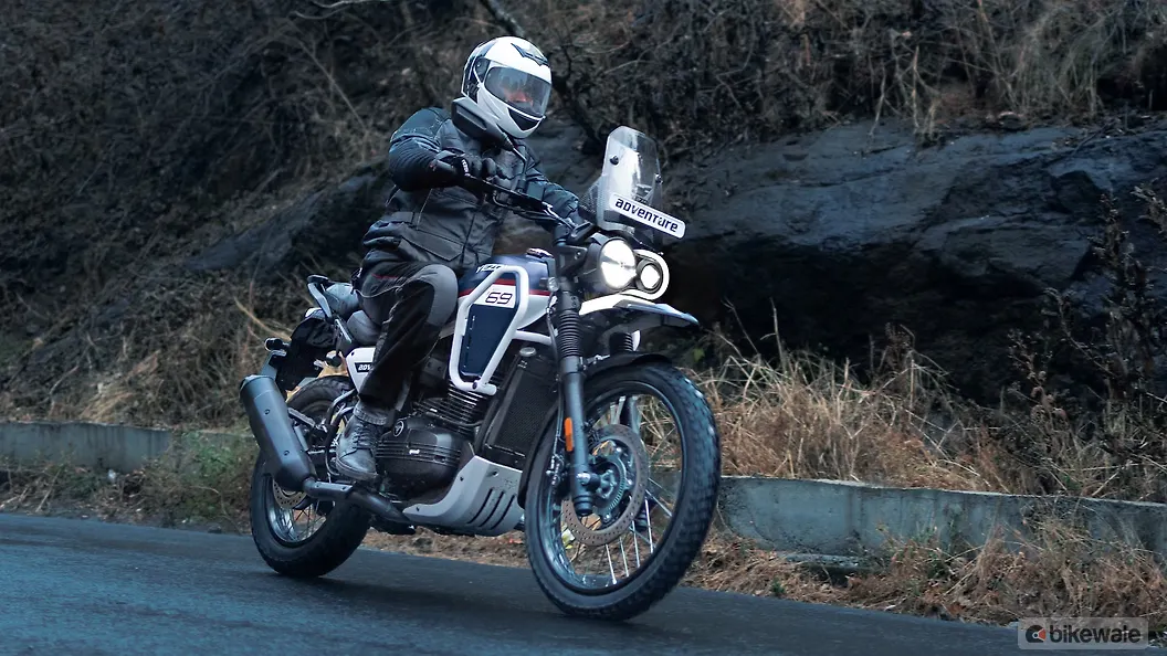 Yezdi Adventure Right Side View Image – BikeWale