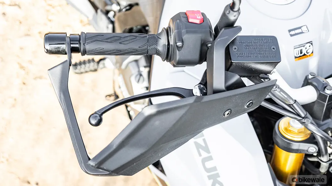 Suzuki V-Strom 800 DE Clutch Lever Image – BikeWale