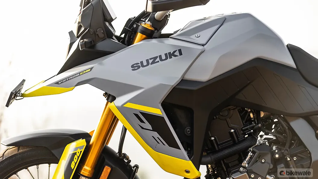 Suzuki V-Strom 800 DE Fuel Tank Image – BikeWale