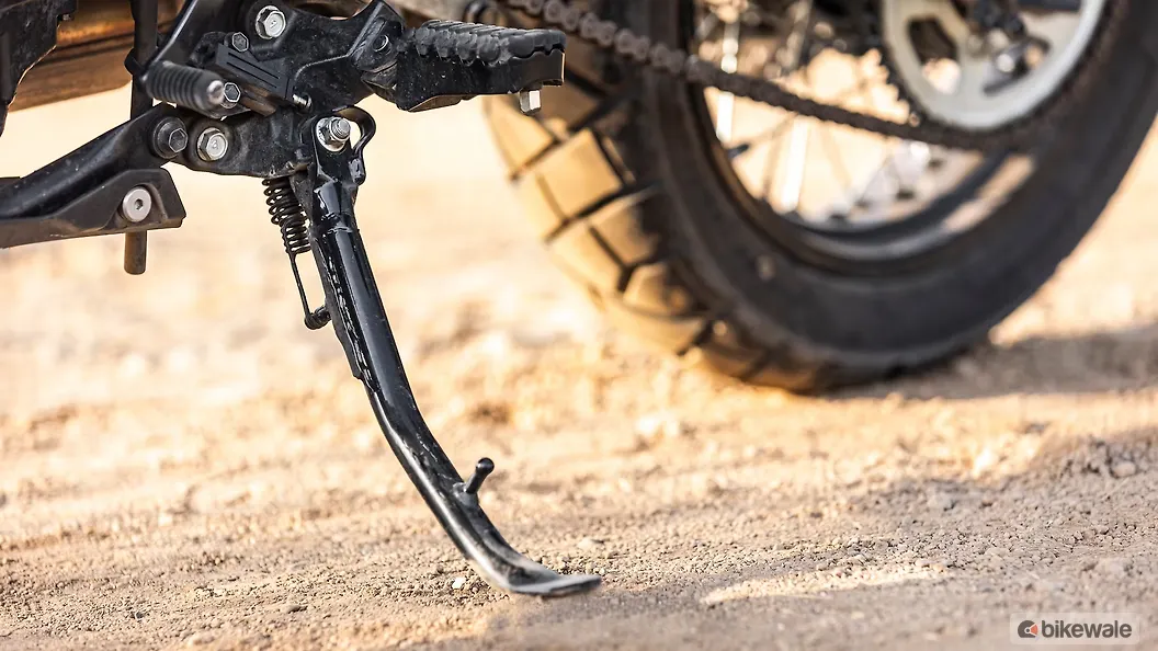 Suzuki V-Strom 800 DE Side Stand Image – BikeWale