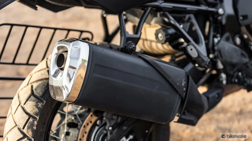 Suzuki V-Strom 800 DE Silencer/Muffler Image – BikeWale