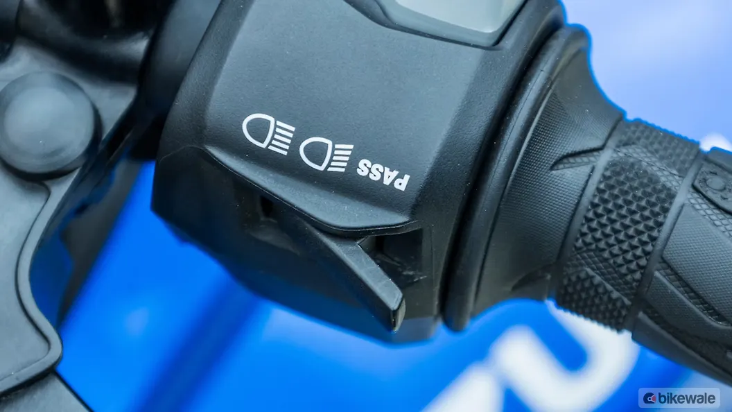 Suzuki GSX-8R High-Beam Flasher Image – BikeWale