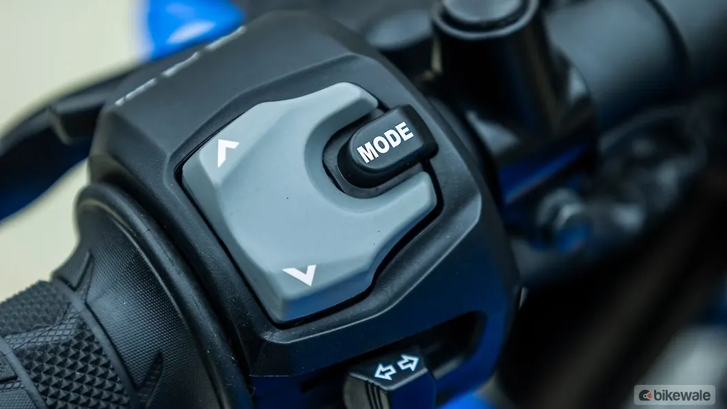 Suzuki GSX-8R Riding Modes Switch Image – BikeWale