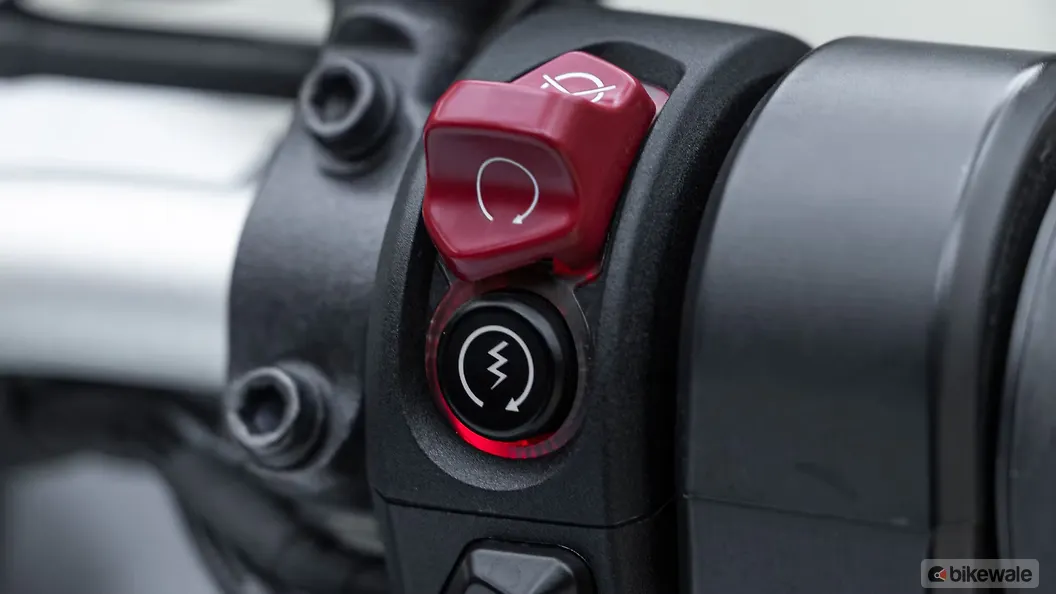 Ducati Multistrada V4 [2024] Kill Switch Image – BikeWale