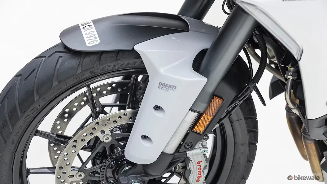 Ducati Multistrada V4 [2024] Front Alloy Wheel Image – BikeWale