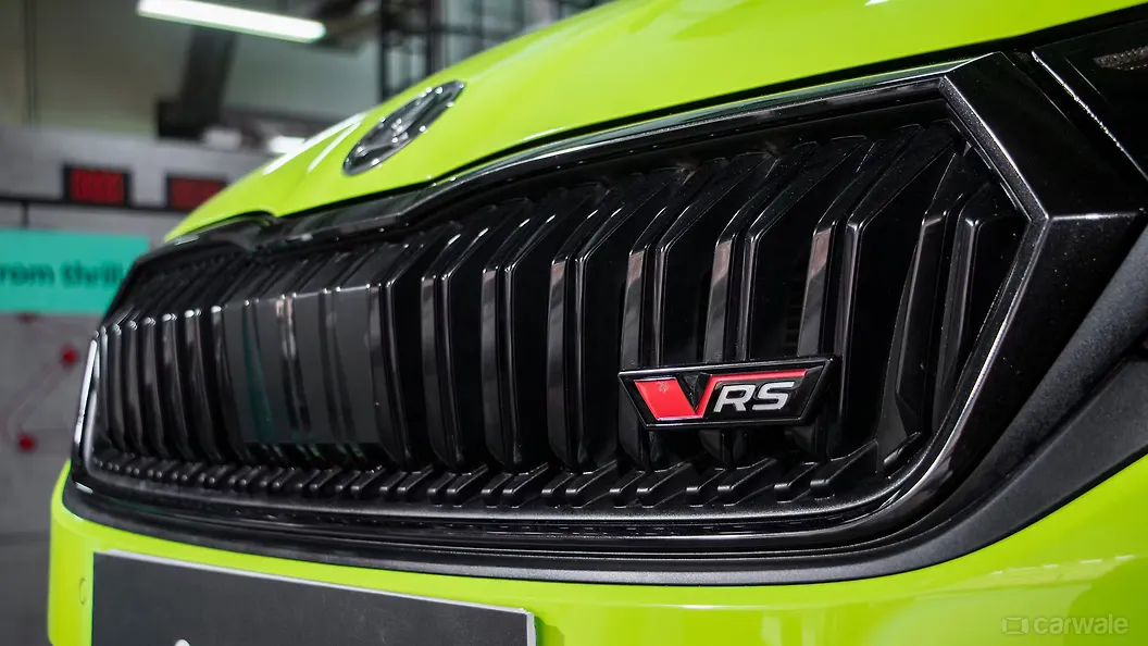 Octavia RS Front Bumper Image, Octavia RS Photos in India - CarWale