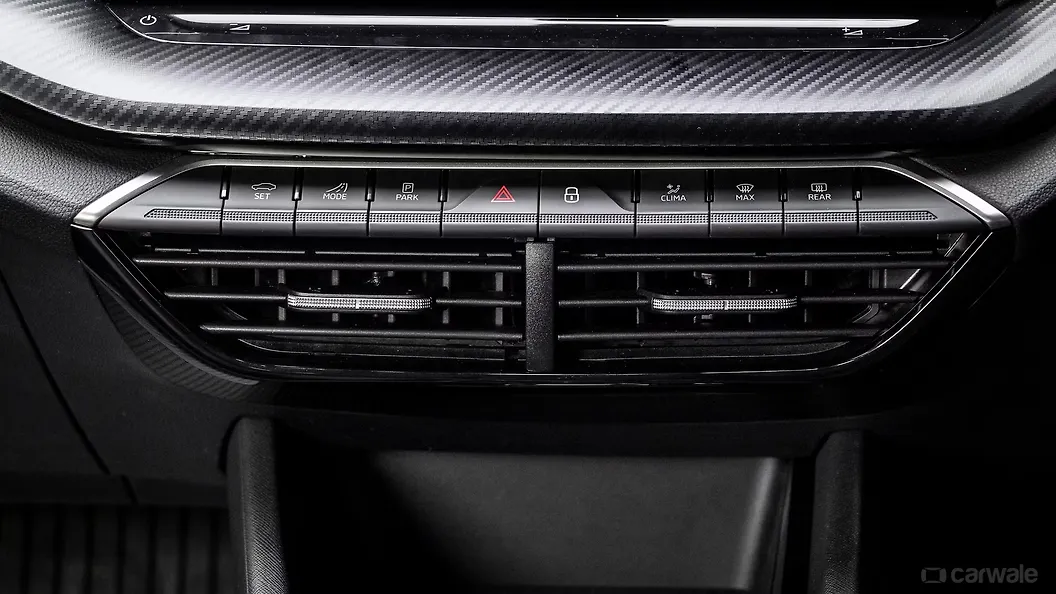Octavia RS Right Side Air Vents Image, Octavia RS Photos in India - CarWale