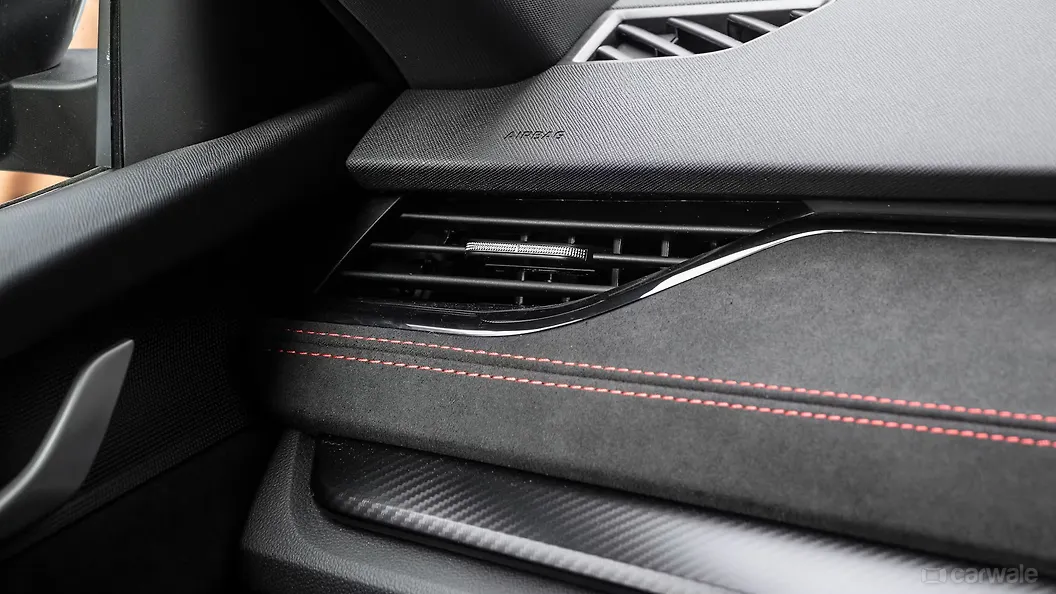 Octavia RS Front Centre Air Vents Image, Octavia RS Photos in India ...