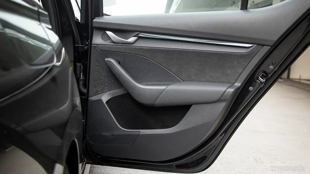 Octavia RS Rear Row Roof Mounted Cabin Lamps Image, Octavia RS Photos ...