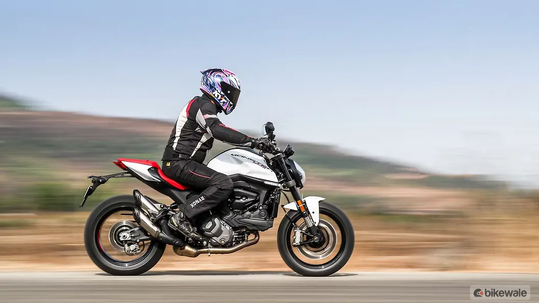 Images of Ducati Monster | Photos of Monster - BikeWale