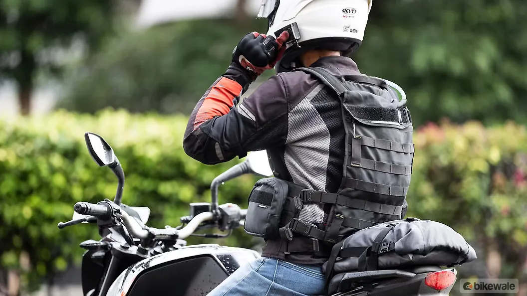 KTM 200 Duke Right Front Three Quarter Image – BikeWale