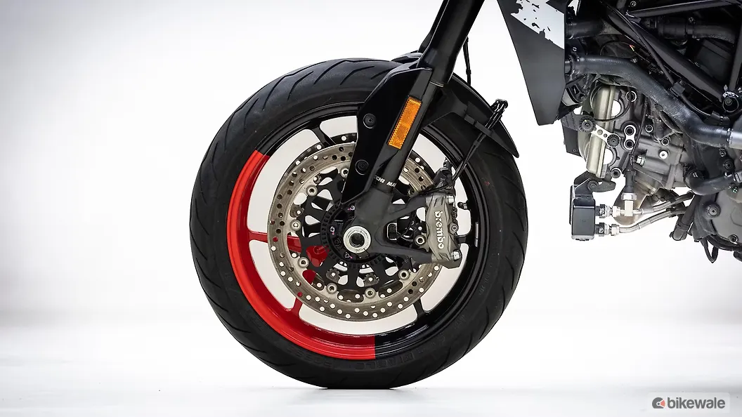 Ducati Hypermotard 950 Front Disc Brake Image – BikeWale