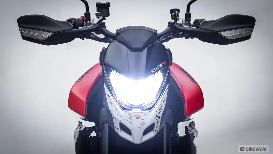 Ducati Hypermotard 950 Daytime Running Lamp Image – BikeWale