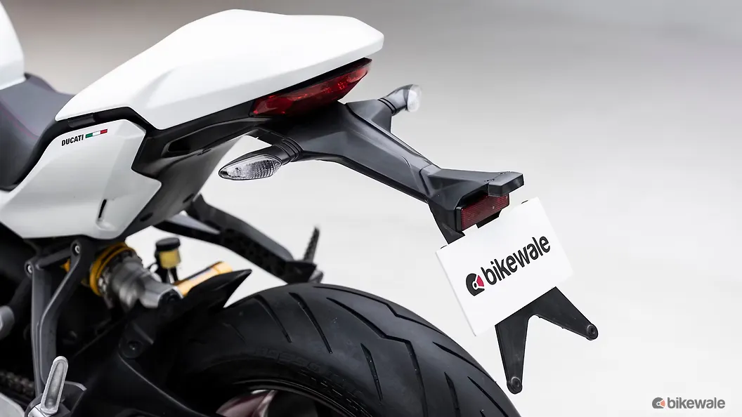 Ducati SuperSport Rear Reflex Reflector Image – BikeWale