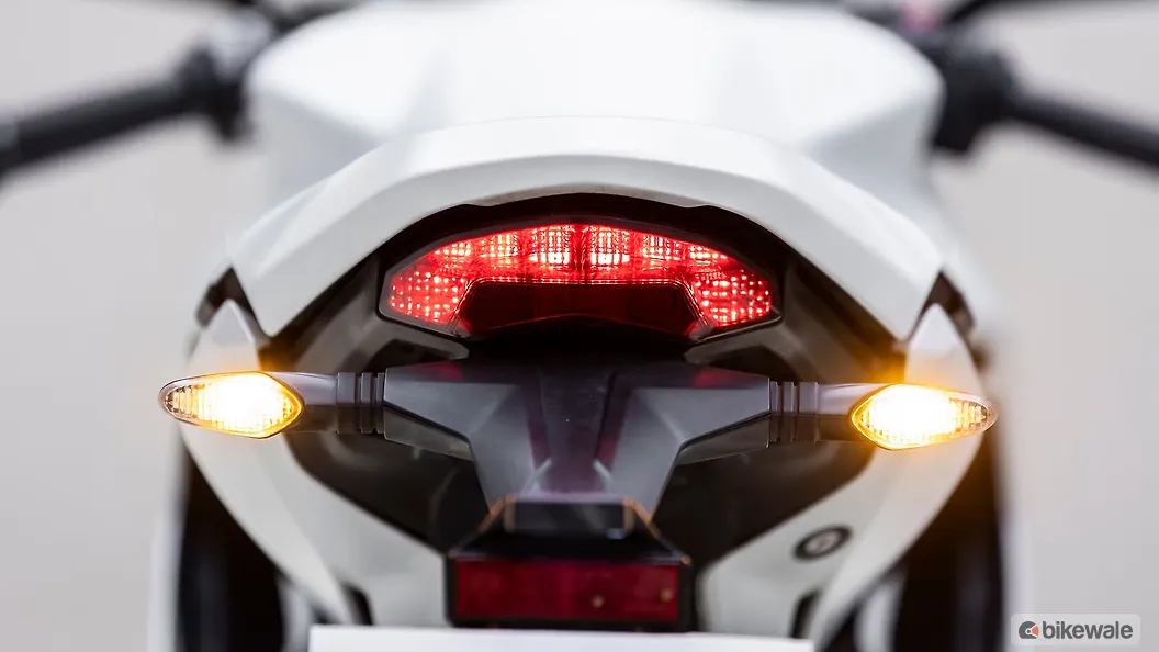Ducati SuperSport Rear Reflex Reflector Image – BikeWale