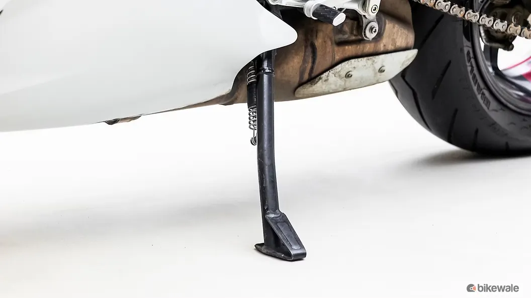 Ducati SuperSport Side Stand Image – BikeWale