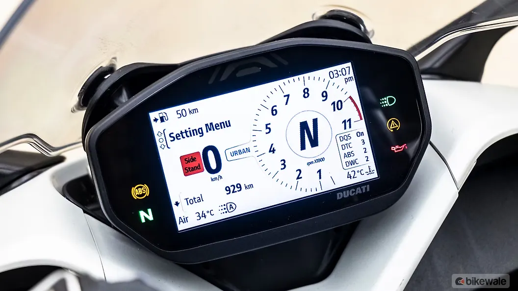 Ducati SuperSport TFT / Instrument Cluster Image – BikeWale